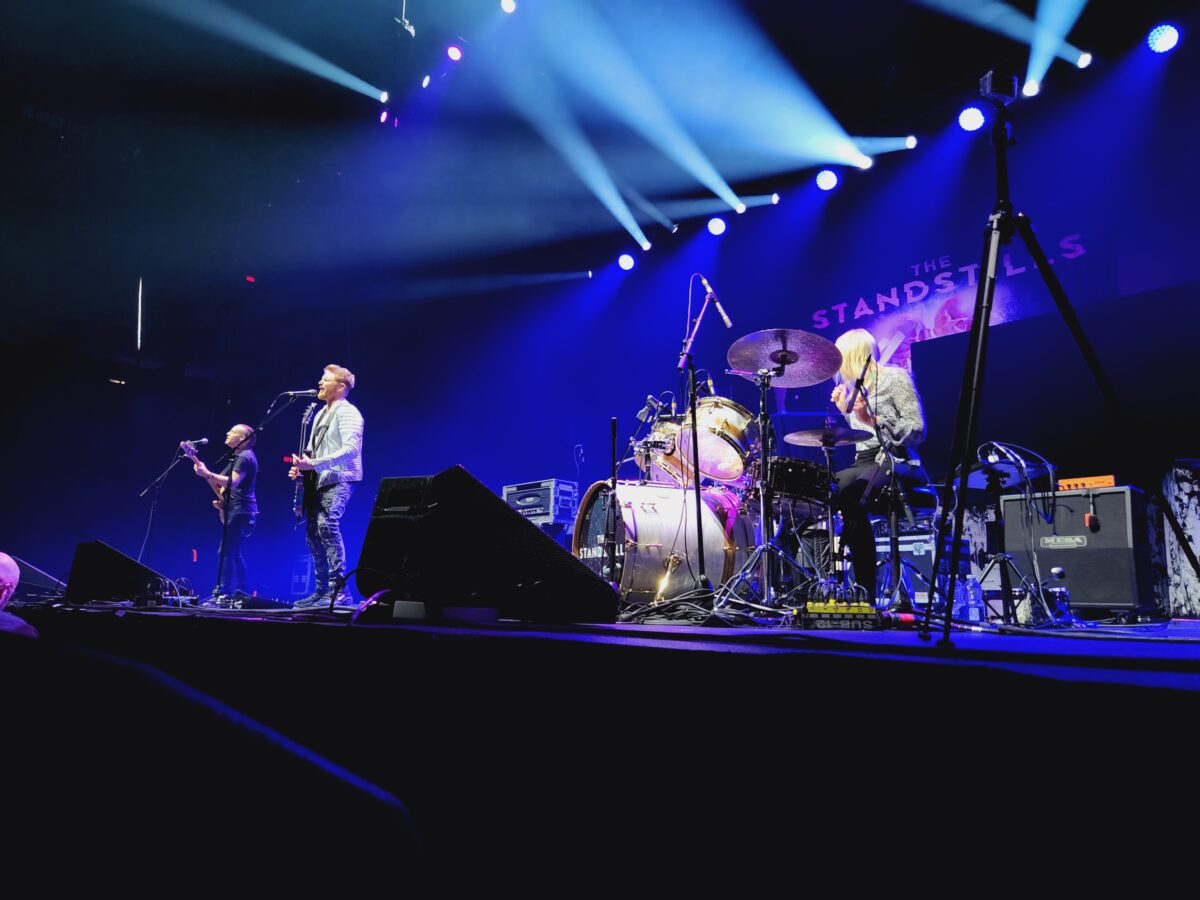 The Standstills Starts The Show at Place Bell - Courrier Laval news